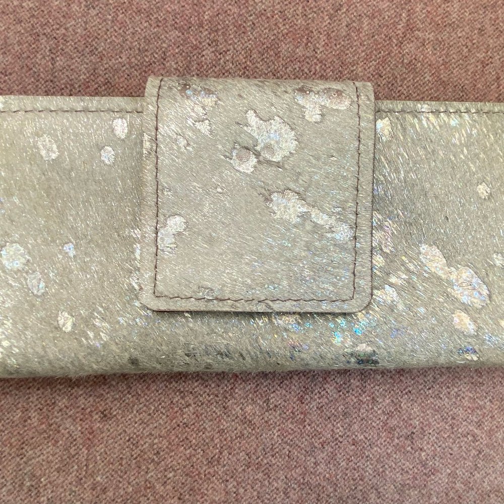New Keep It Gypsy Silver On Hide Wallet - Gem